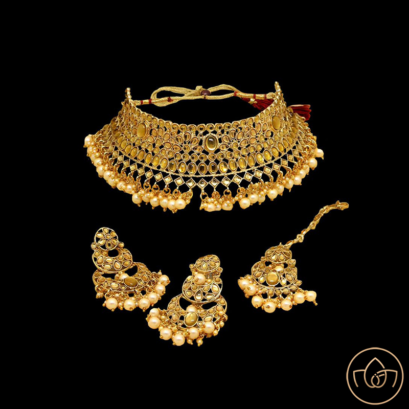 Golden Choker Set – Graceful Jewelry for Special Days